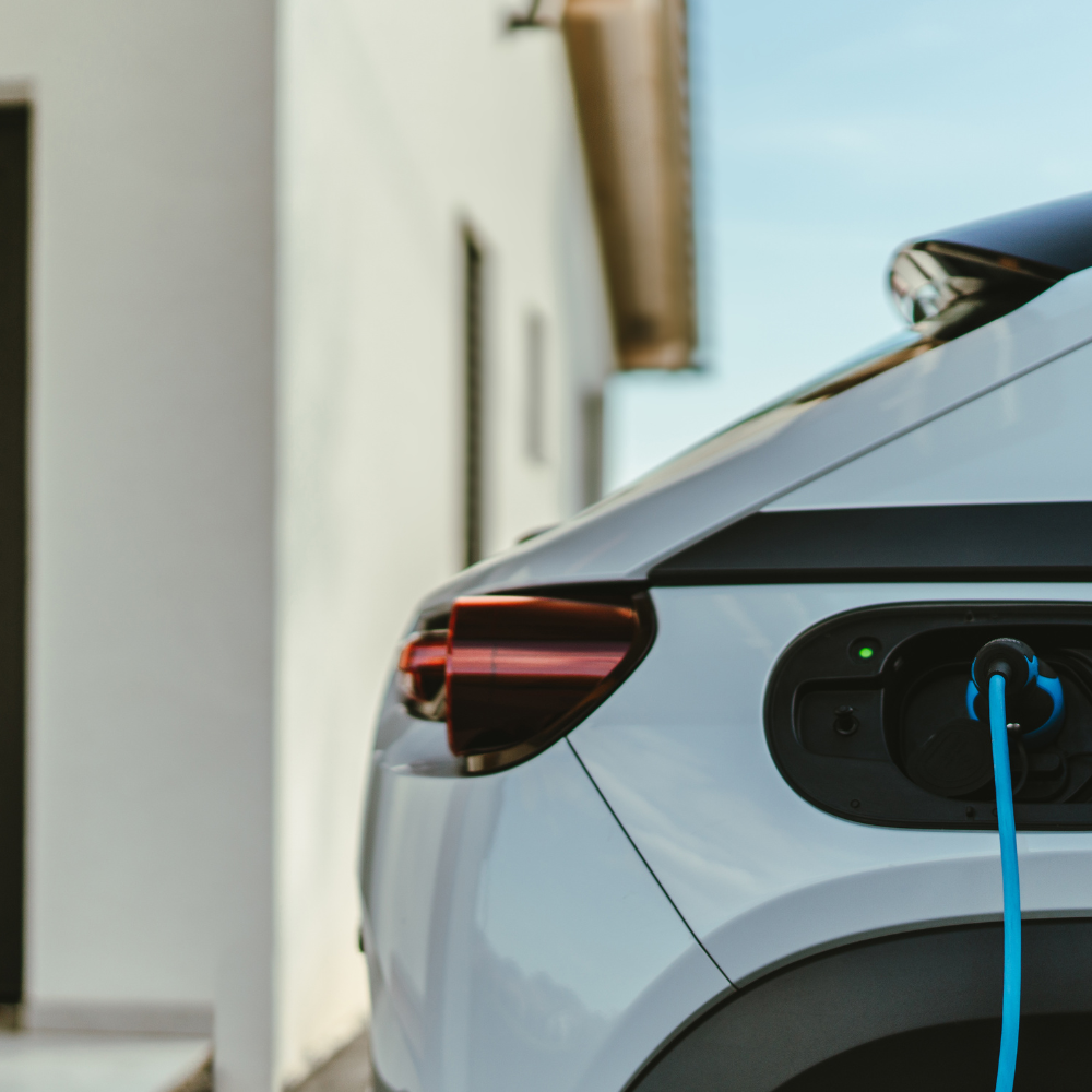 Ladda Framtiden: Fördelarna med att Installera en Egen Laddbox Hemma – Kilowattbutiken AB